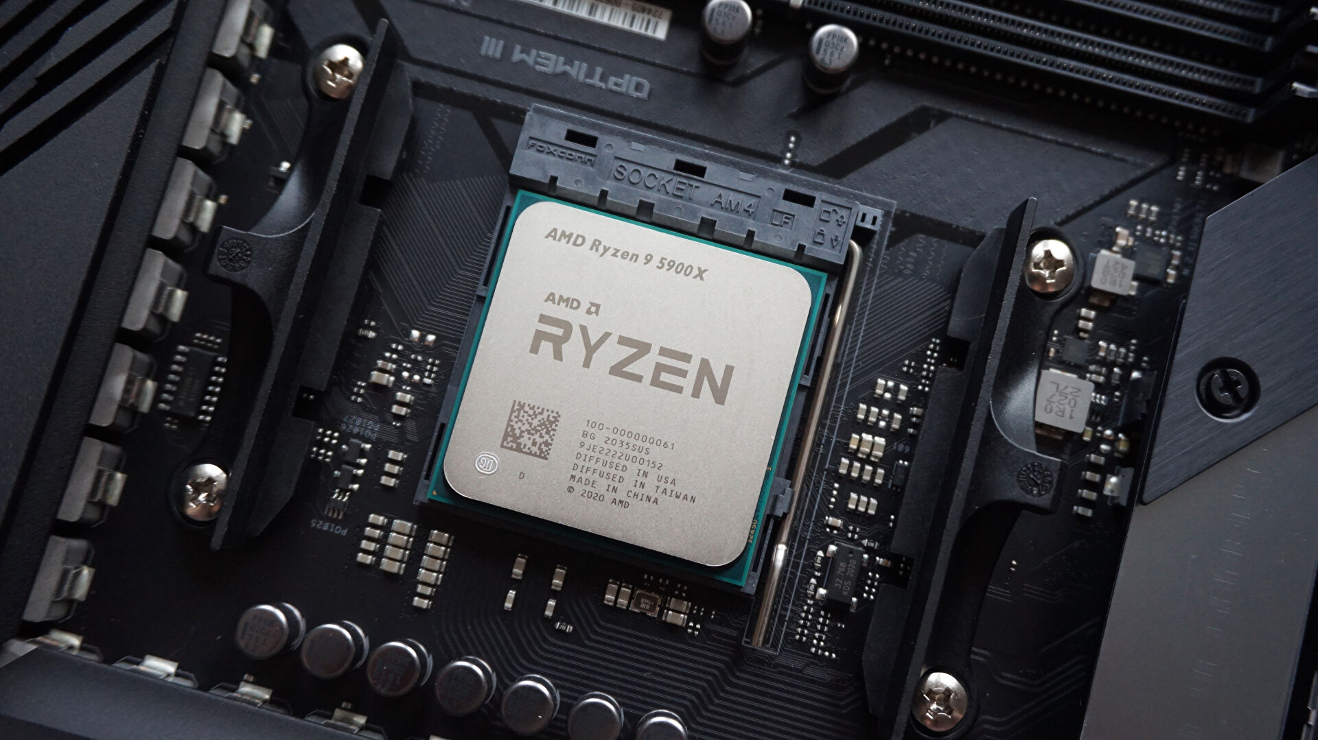 Компютър за 4k Gaming с Ryzen 9 процесор - GplayTV